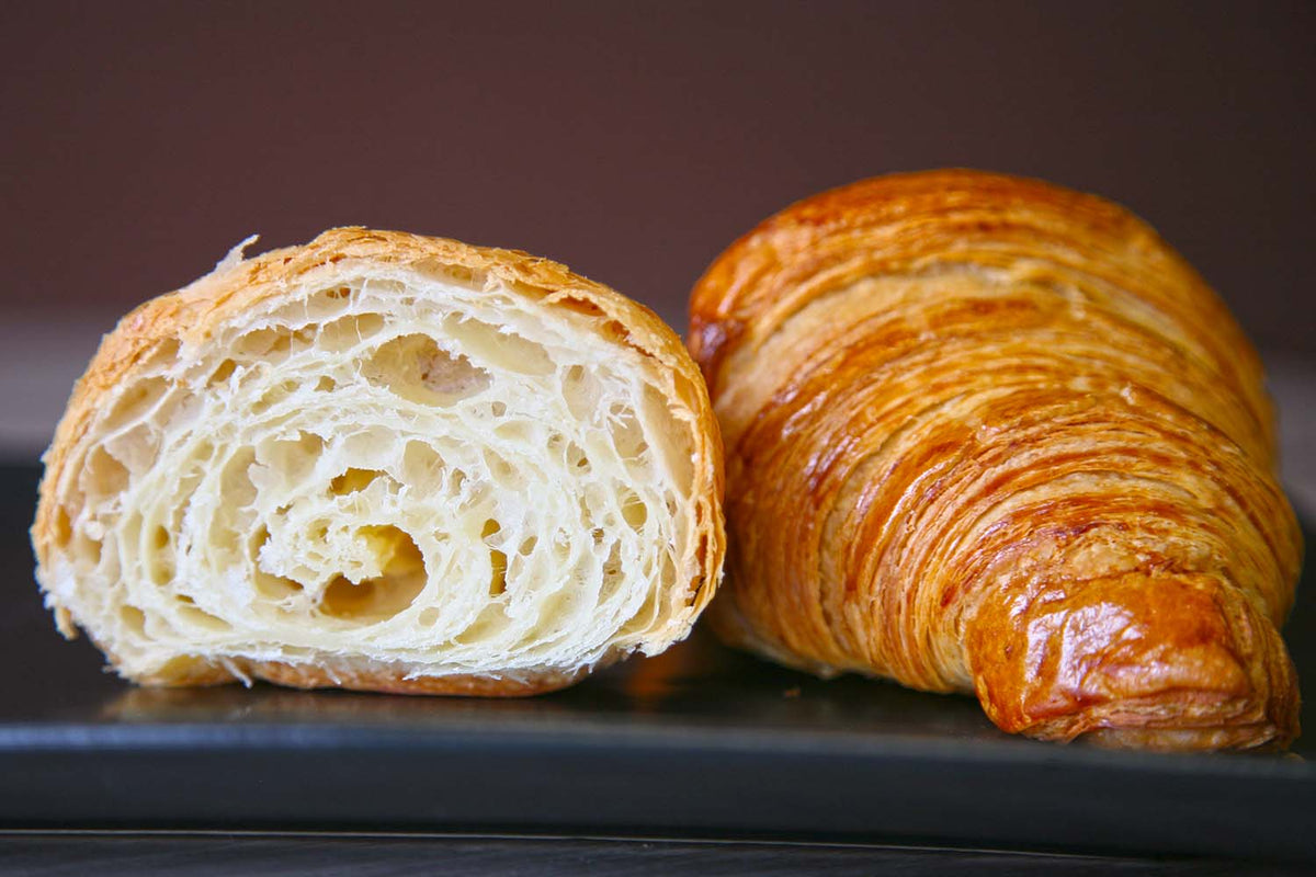 Butter Croissant (1/2 dozen) – Chocolate Maven Bakery